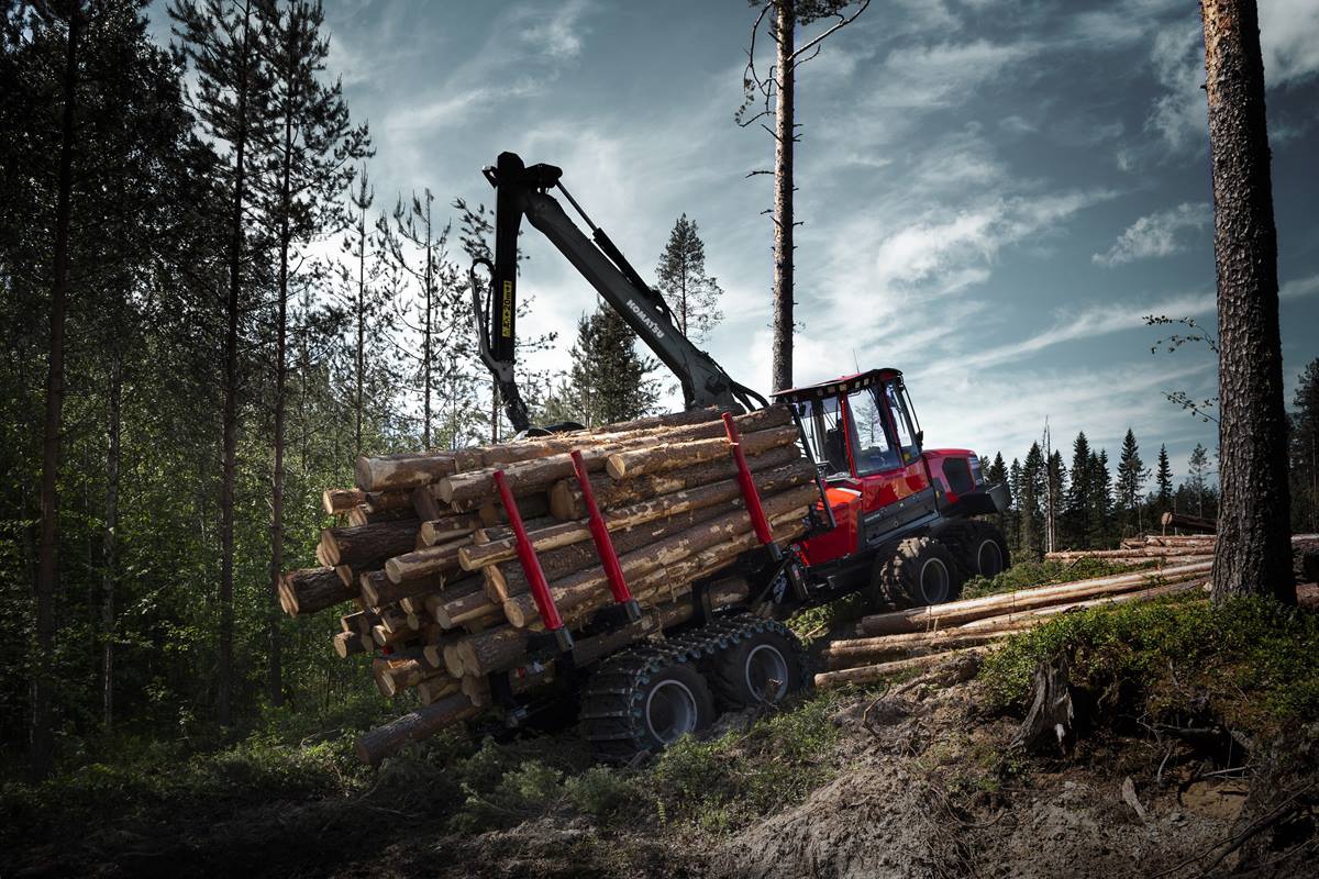 Komatsu 875 forwarder