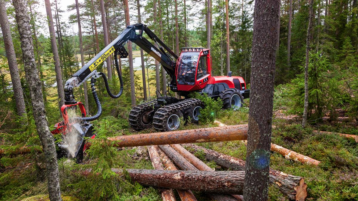Komatsu 931 harvester